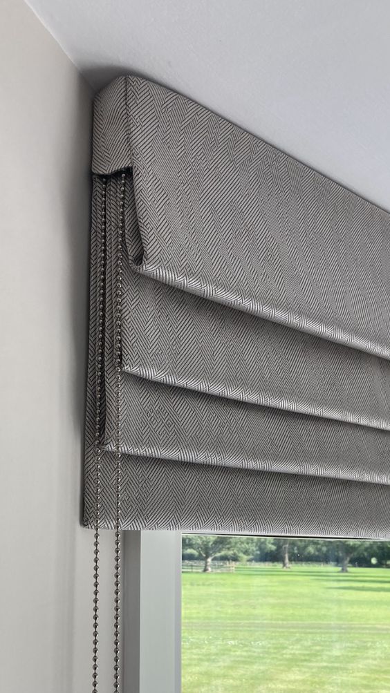 Outdoor Roman Blinds | Roman Shade Blinds | Roman Shade Curtains