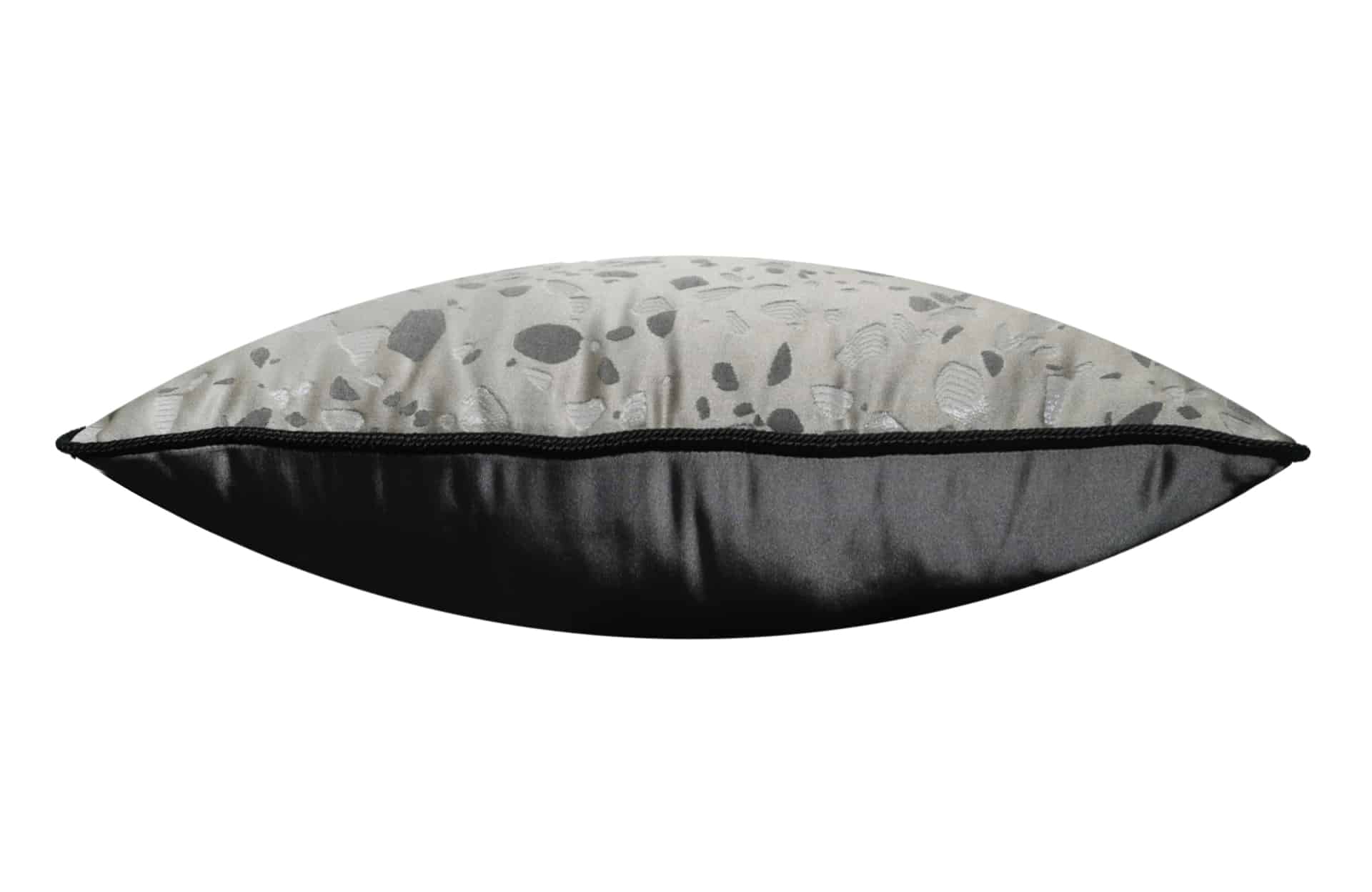 CHN2003032879 IND Cushion - Home Decor